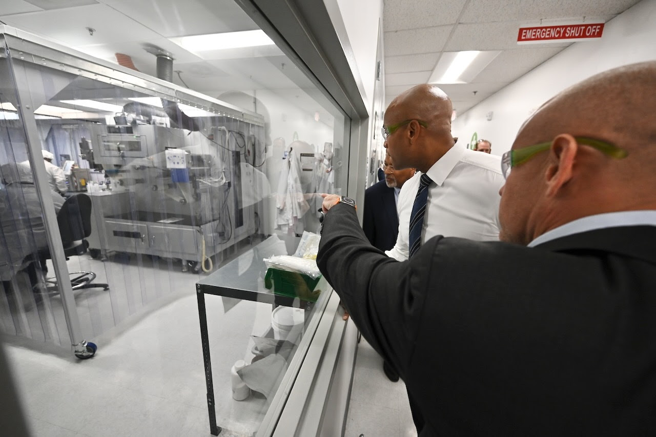 Governor Moore Tours ION Storage Systems and Announces $11 Million Investment to Support ...